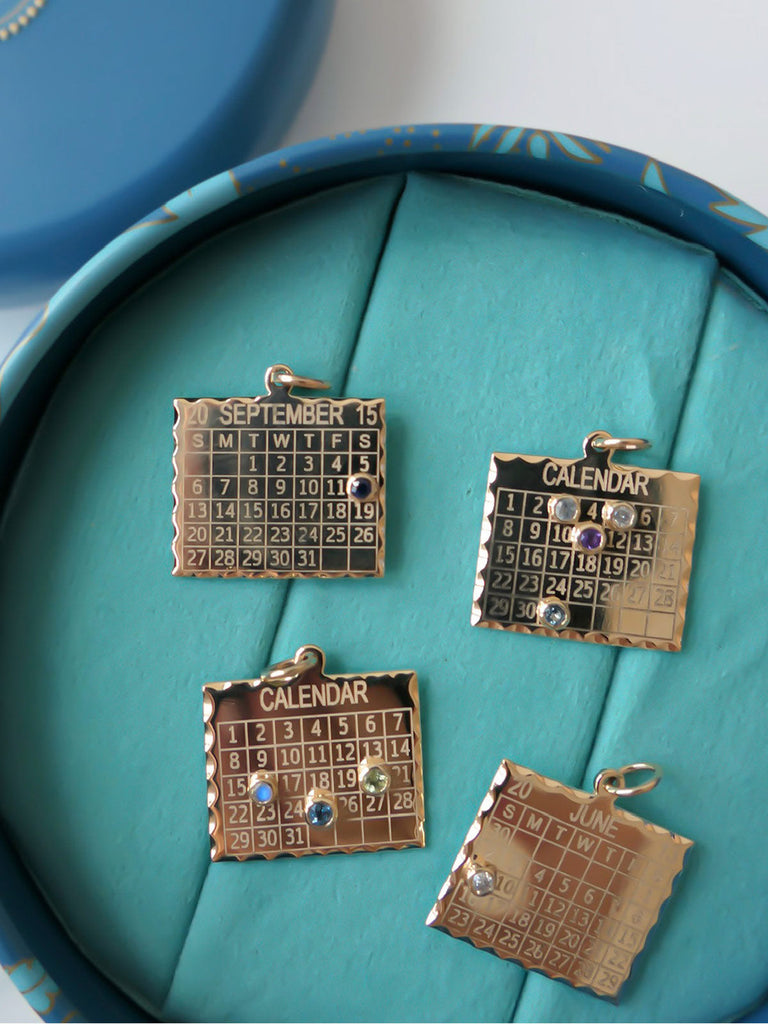 Multiple Date 1960s Calendar Charm | Multiple Date | Fashionkind